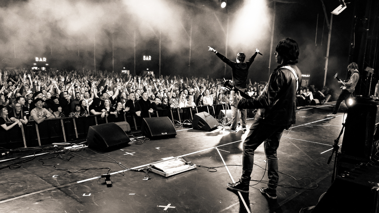 The Clone Roses, Definitely Mightbe (Oasis), The Gerry Cinna-Man ...