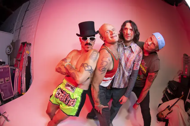 Red Hot Chili Peppers Tickets, Tour and Concert Dates – www.livenation ...