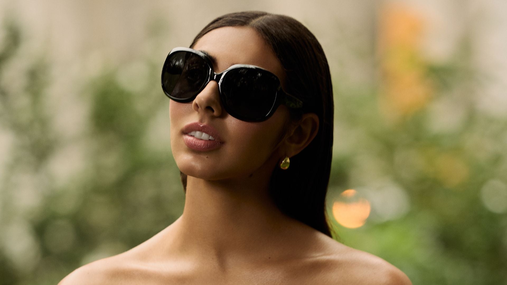 Izzy Escobar - Sunny in London Tour at Supersonic Records on SAT Apr 25 ...