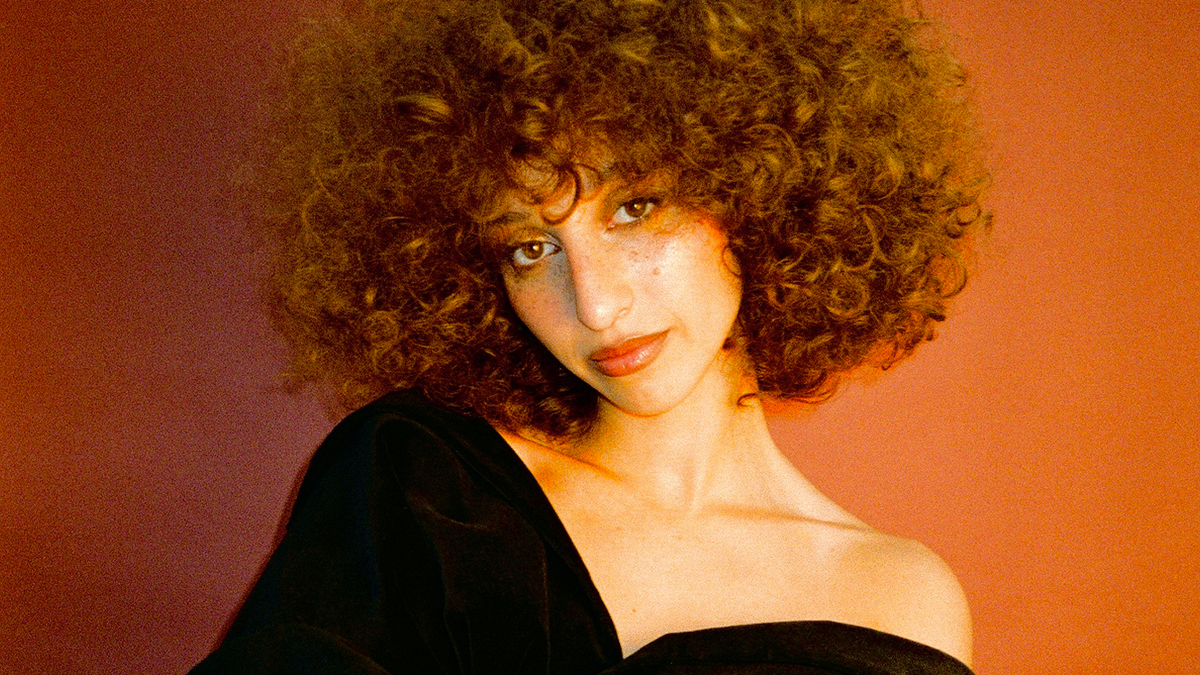 RAYE - THIS TOUR MAY CONTAIN NEW MUSIC with special guests ABSOLUTELY ...